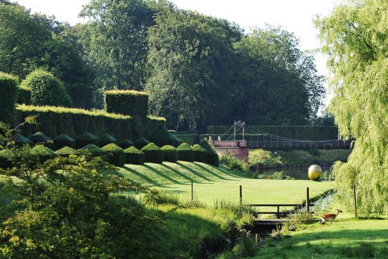 Egeskov slotspark er også blevet til et stort udendørs galleri