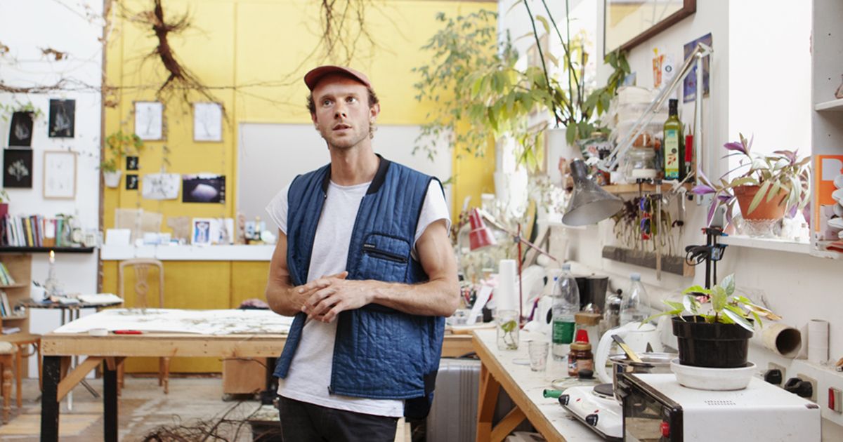 Kom med i billedkunstner Rune Bosses værksted