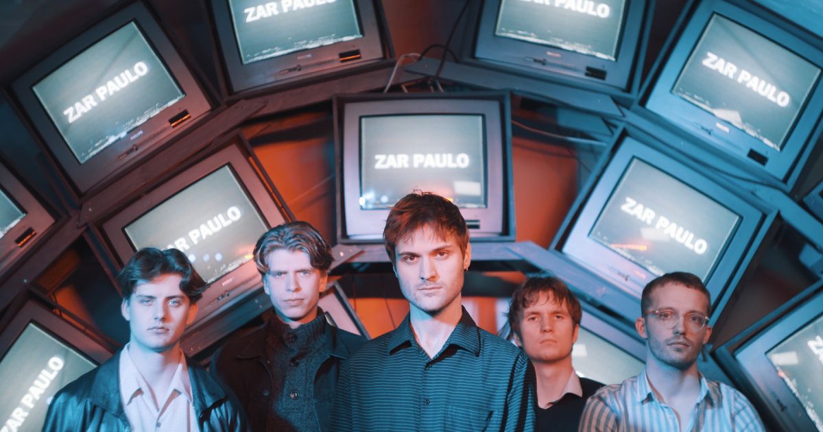 Zaren fra Aarhus skriver skæve popsange